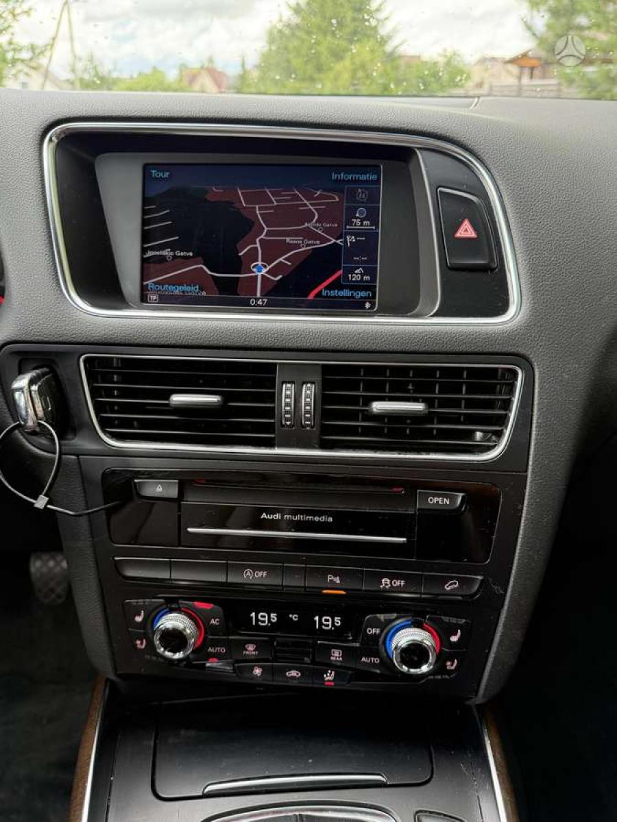 Grey Audi Q5 2013 in Utena, with an engine capacity of 1.97 L and mileage of 218 thousand km for 9900 €, photo 13 on AUTOMOTO.COM.LV