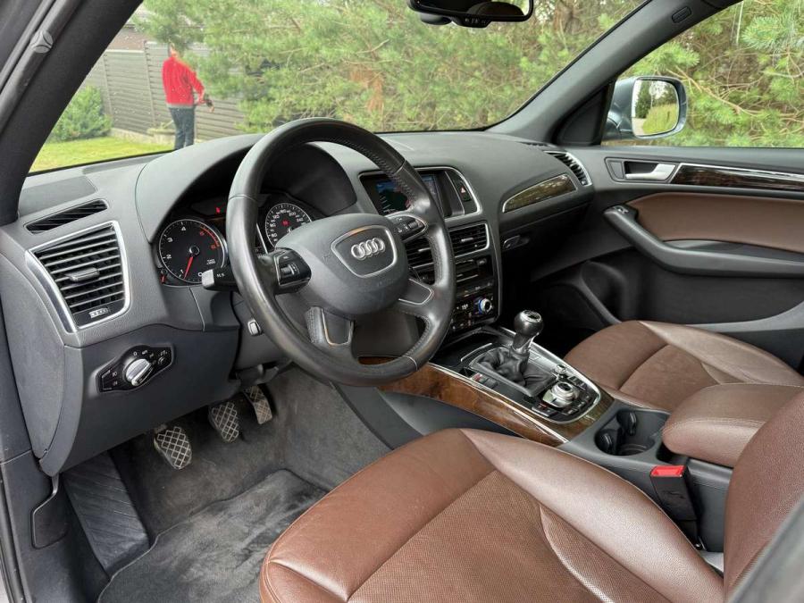Grey Audi Q5 2013 in Utena, with an engine capacity of 1.97 L and mileage of 218 thousand km for 9900 €, photo 16 on AUTOMOTO.COM.LV