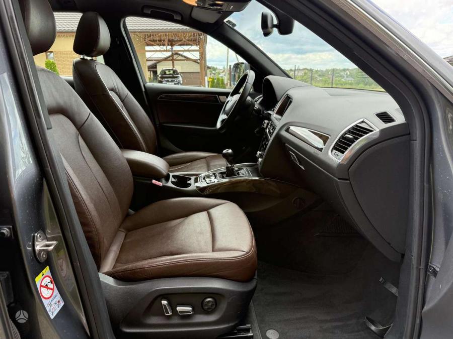 Grey Audi Q5 2013 in Utena, with an engine capacity of 1.97 L and mileage of 218 thousand km for 9900 €, photo 19 on AUTOMOTO.COM.LV