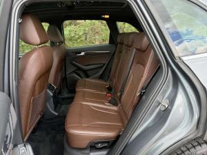 Grey Audi Q5 2013 in Utena, with an engine capacity of 1.97 L and mileage of 218 thousand km for 9900 €, photo 21 on AUTOMOTO.COM.LV