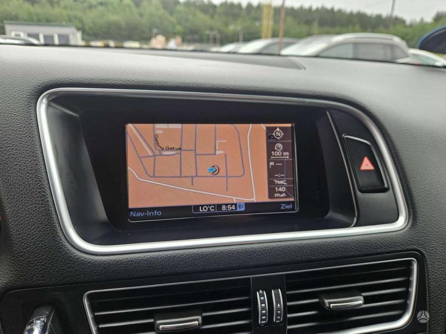 Pelēks Audi Q5 2013 Viļņa, ar dzinēja tilpumu 1.98 L un nobraukumu 201 tūkst. km par 9900 €, foto 14 vietnē AUTOMOTO.COM.LV