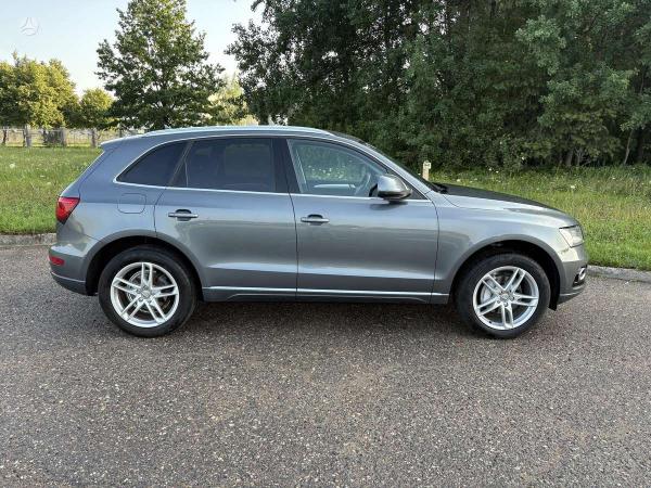 Grey Audi Q5 2013 in Kaunas, with an engine capacity of 1.97 L and mileage of 220 thousand km for 12300 €, photo 3 on AUTOMOTO.COM.LV