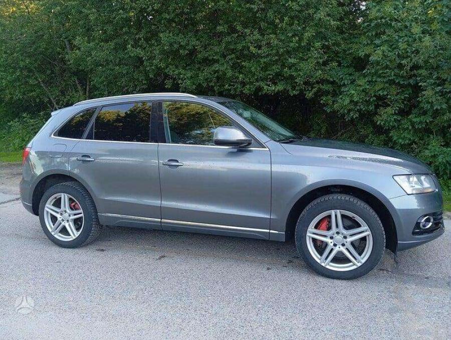 Grey Audi Q5 2013 in Vilnius, with an engine capacity of 2.97 L and mileage of 240 thousand km for 9750 €, photo 5 on AUTOMOTO.COM.LV