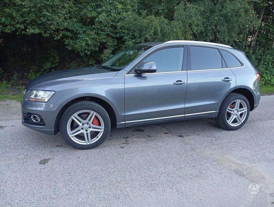 Grey Audi Q5 2013 in Vilnius, with an engine capacity of 2.97 L and mileage of 240 thousand km for 9750 €, photo 12 on AUTOMOTO.COM.LV