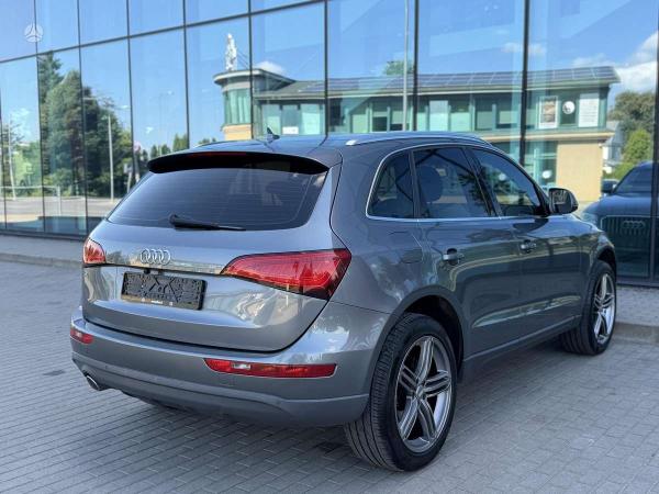Grey Audi Q5 2013 in Utena, with an engine capacity of 1.97 L and mileage of 287 thousand km for 13450 €, photo 10 on AUTOMOTO.COM.LV