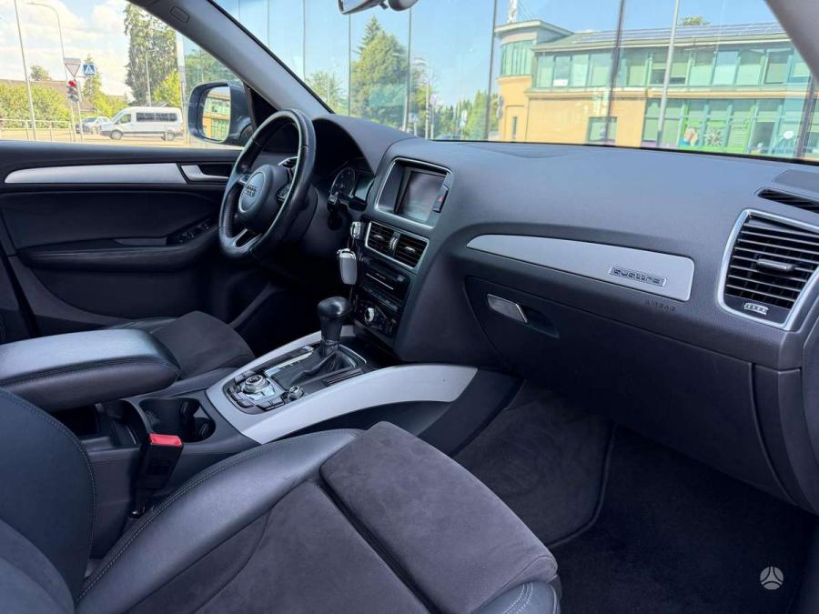 Pelēks Audi Q5 2013 Utena, ar dzinēja tilpumu 1.97 L un nobraukumu 287 tūkst. km par 13450 €, foto 27 vietnē AUTOMOTO.COM.LV