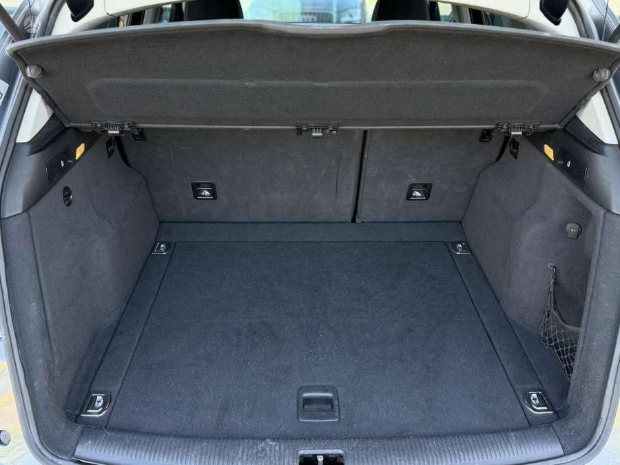 Pelēks Audi Q5 2013 Utena, ar dzinēja tilpumu 1.97 L un nobraukumu 287 tūkst. km par 13450 €, foto 28 vietnē AUTOMOTO.COM.LV