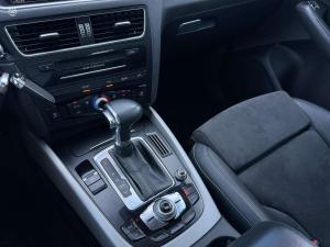 Pelēks Audi Q5 2013 Utena, ar dzinēja tilpumu 1.97 L un nobraukumu 287 tūkst. km par 13450 €, foto 37 vietnē AUTOMOTO.COM.LV