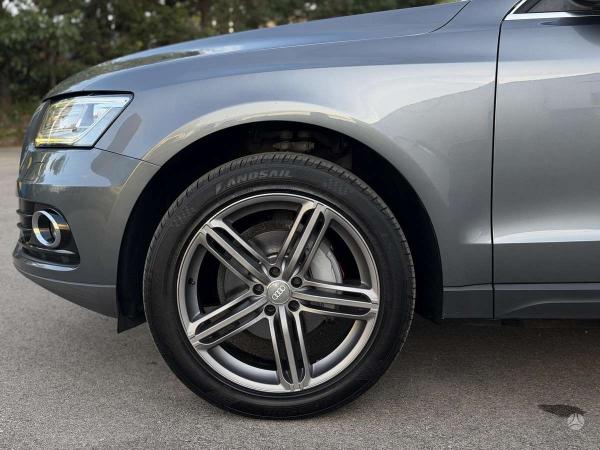 Pelēks Audi Q5 2013 Utena, ar dzinēja tilpumu 1.97 L un nobraukumu 287 tūkst. km par 13250 €, foto 5 vietnē AUTOMOTO.COM.LV