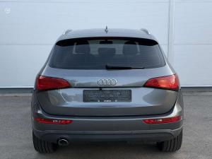 Grey Audi Q5 2013 in Utena, with an engine capacity of 1.97 L and mileage of 287 thousand km for 13250 €, photo 8 on AUTOMOTO.COM.LV