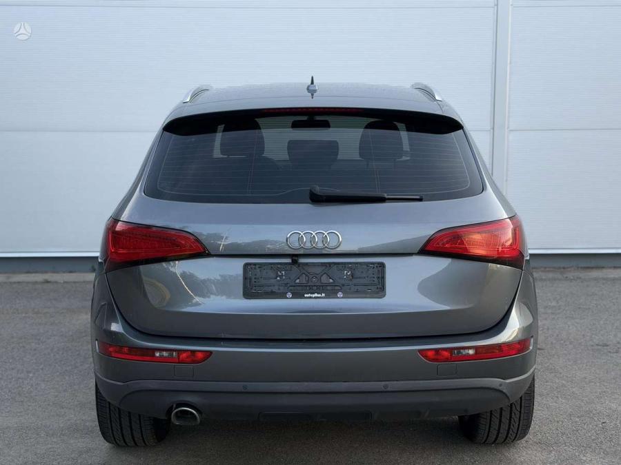 Grey Audi Q5 2013 in Utena, with an engine capacity of 1.97 L and mileage of 287 thousand km for 13250 €, photo 8 on AUTOMOTO.COM.LV