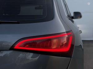 Grey Audi Q5 2013 in Utena, with an engine capacity of 1.97 L and mileage of 287 thousand km for 13250 €, photo 11 on AUTOMOTO.COM.LV