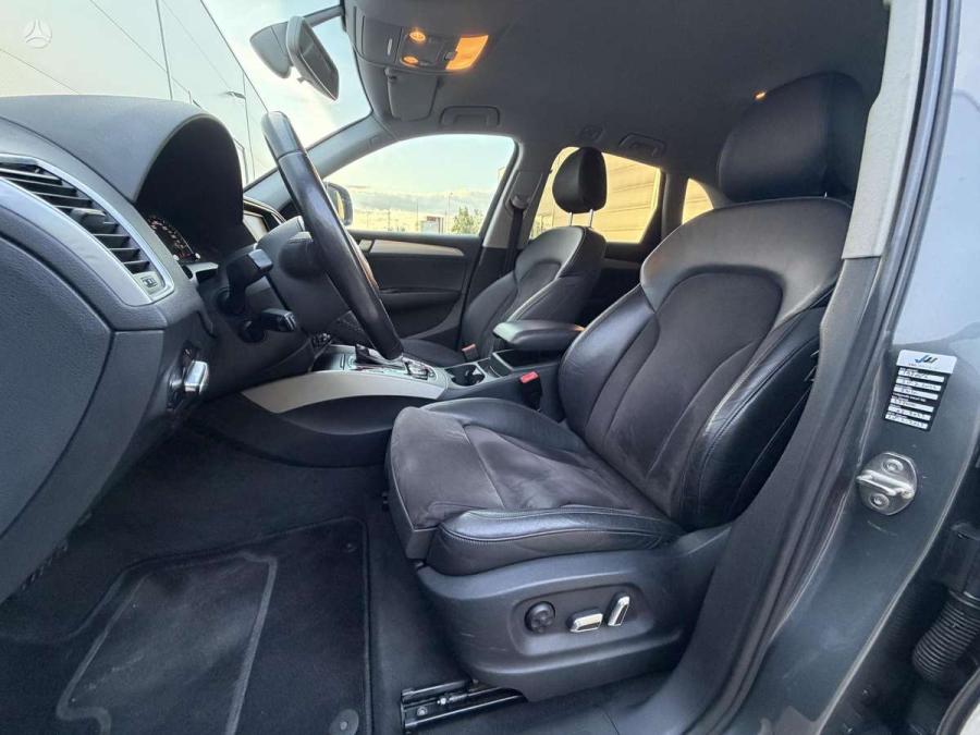 Grey Audi Q5 2013 in Utena, with an engine capacity of 1.97 L and mileage of 287 thousand km for 13250 €, photo 13 on AUTOMOTO.COM.LV