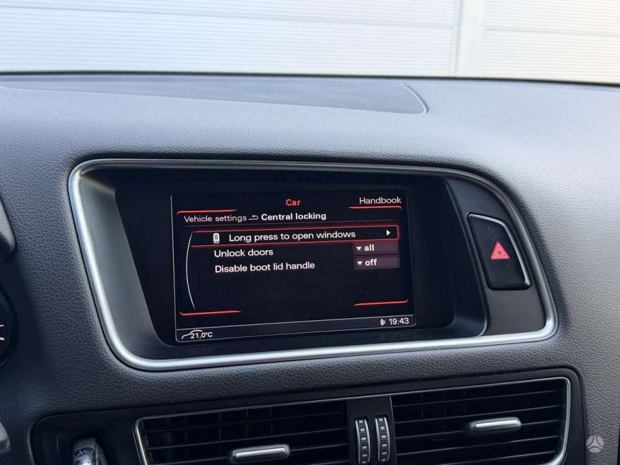Grey Audi Q5 2013 in Utena, with an engine capacity of 1.97 L and mileage of 287 thousand km for 13250 €, photo 22 on AUTOMOTO.COM.LV