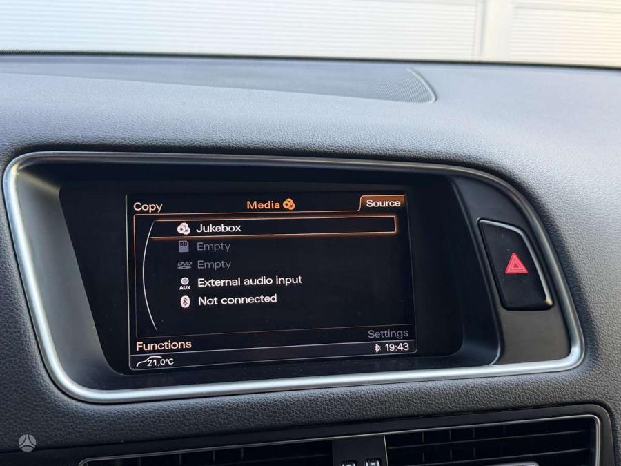 Grey Audi Q5 2013 in Utena, with an engine capacity of 1.97 L and mileage of 287 thousand km for 13250 €, photo 24 on AUTOMOTO.COM.LV