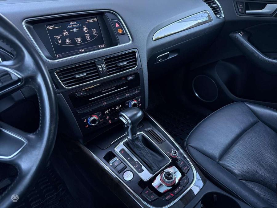 Pelēks Audi Q5 2013 Viļņa, ar dzinēja tilpumu 1.98 L un nobraukumu 192 tūkst. km par 13300 €, foto 24 vietnē AUTOMOTO.COM.LV