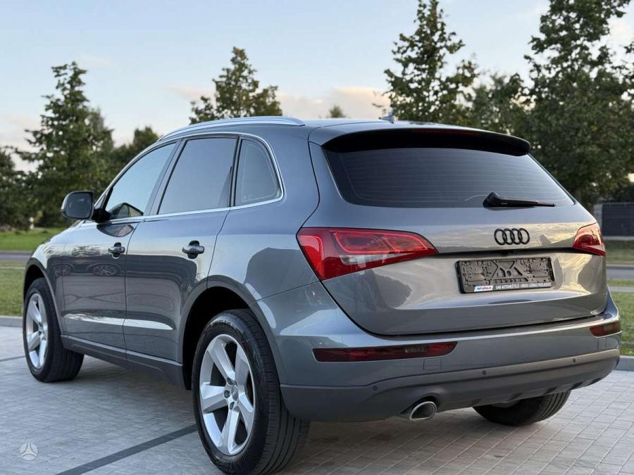 Pelēks Audi Q5 2013 Šauļi, ar dzinēja tilpumu 1.97 L un nobraukumu 240 tūkst. km par 13450 €, foto 10 vietnē AUTOMOTO.COM.LV