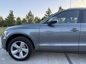 Pelēks Audi Q5 2013 Šauļi, ar dzinēja tilpumu 1.97 L un nobraukumu 240 tūkst. km par 13450 €, foto 16 vietnē AUTOMOTO.COM.LV