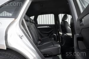 Grey Audi Q5 2013 in Talsi, with an engine capacity of 2.00 L and mileage of 189 thousand km for 13950 €, photo 12 on AUTOMOTO.COM.LV