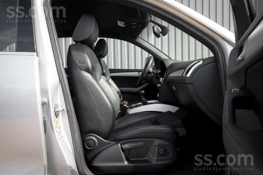Grey Audi Q5 2013 in Talsi, with an engine capacity of 2.00 L and mileage of 189 thousand km for 13550 €, photo 13 on AUTOMOTO.COM.LV