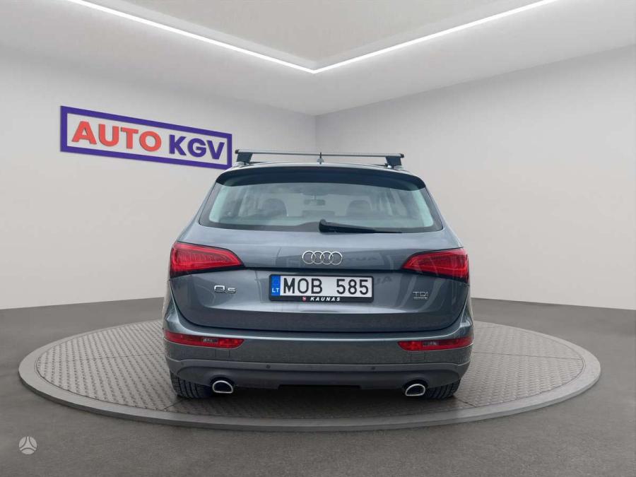 Grey Audi Q5 2013 in Kaunas, with an engine capacity of 3.00 L and mileage of 256 thousand km for 12399 €, photo 5 on AUTOMOTO.COM.LV
