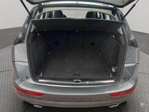 Grey Audi Q5 2013 in Kaunas, with an engine capacity of 3.00 L and mileage of 256 thousand km for 12399 €, photo 11 on AUTOMOTO.COM.LV