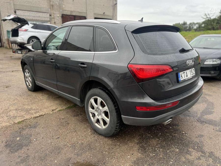 Grey Audi Q5 2013 in Kaunas, with an engine capacity of 1.97 L and mileage of 267 thousand km for 4700 €, photo 7 on AUTOMOTO.COM.LV