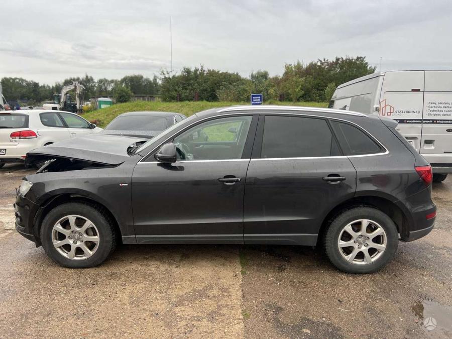 Grey Audi Q5 2013 in Kaunas, with an engine capacity of 1.97 L and mileage of 267 thousand km for 4700 €, photo 8 on AUTOMOTO.COM.LV