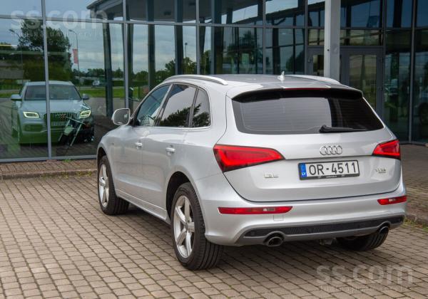 Pelēks Audi Q5 2013 Cēsis, ar dzinēja tilpumu 2.00 L un nobraukumu 180 tūkst. km par 13350 €, foto 5 vietnē AUTOMOTO.COM.LV