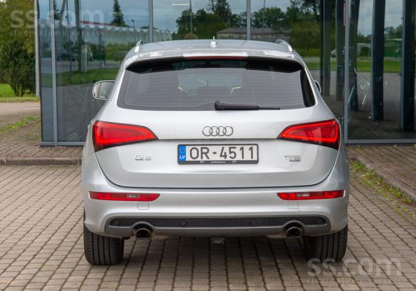 Pelēks Audi Q5 2013 Cēsis, ar dzinēja tilpumu 2.00 L un nobraukumu 180 tūkst. km par 13350 €, foto 6 vietnē AUTOMOTO.COM.LV