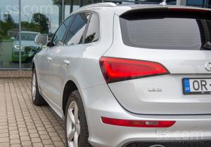Grey Audi Q5 2013 in Cesis, with an engine capacity of 2.00 L and mileage of 180 thousand km for 13350 €, photo 12 on AUTOMOTO.COM.LV