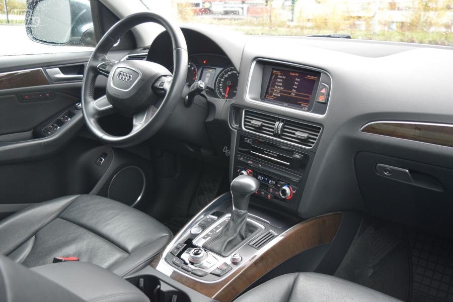 Grey Audi Q5 2014 in Vilnius, with an engine capacity of 2.00 L and mileage of 101 thousand km for 12000 €, photo 12 on AUTOMOTO.COM.LV