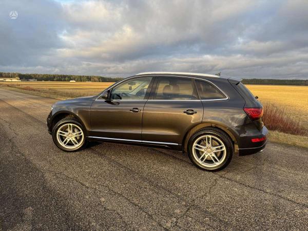 Pelēks Audi Q5 2014 Prienai, ar dzinēja tilpumu 1.98 L un nobraukumu 158 tūkst. km par 13600 €, foto 4 vietnē AUTOMOTO.COM.LV