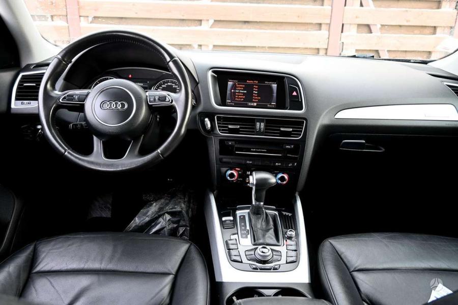 Grey Audi Q5 2014 in Kretinga, with an engine capacity of 1.97 L and mileage of 227 thousand km for 12999 €, photo 12 on AUTOMOTO.COM.LV