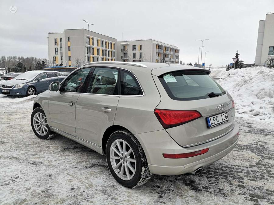 Grey Audi Q5 2014 in Klaipeda, with an engine capacity of 2.00 L and mileage of 200 thousand km for 14500 €, photo 4 on AUTOMOTO.COM.LV