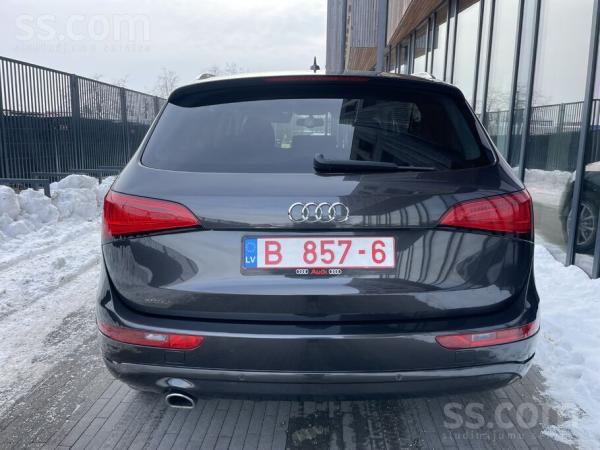 Grey Audi Q5 2014 in Tukums, with an engine capacity of 2.00 L and mileage of 272 thousand km for 13590 €, photo 9 on AUTOMOTO.COM.LV