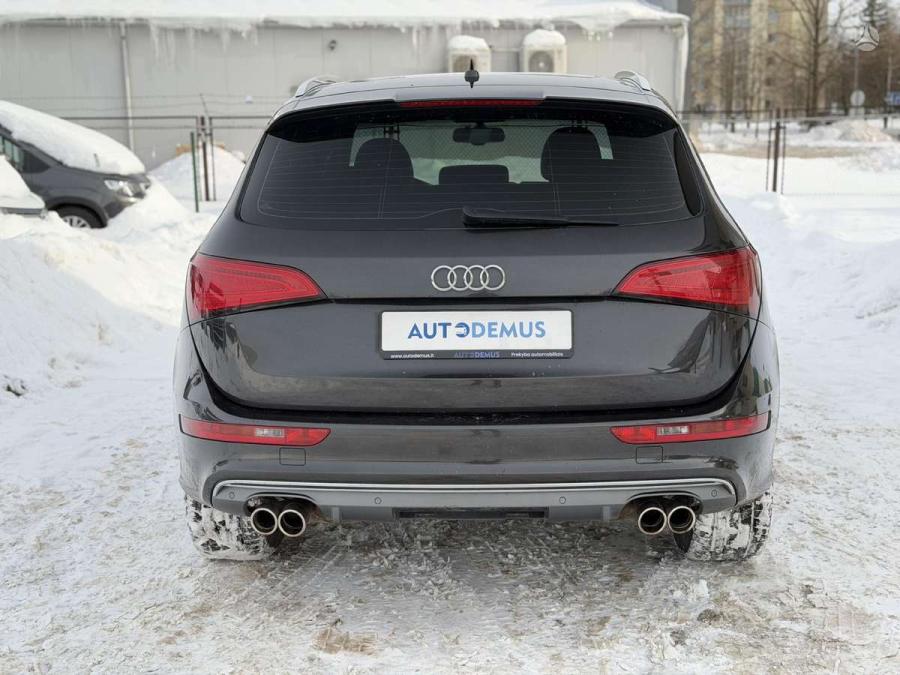 Pelēks Audi Q5 2014 Mažeikiai, ar dzinēja tilpumu 2.97 L un nobraukumu 289 tūkst. km par 14800 €, foto 9 vietnē AUTOMOTO.COM.LV