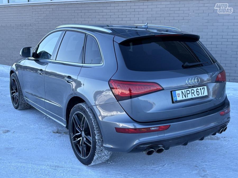 Grey Audi Q5 2014 in Vilnius, with an engine capacity of 3.00 L and mileage of 300 thousand km for 13600 €, photo 4 on AUTOMOTO.COM.LV