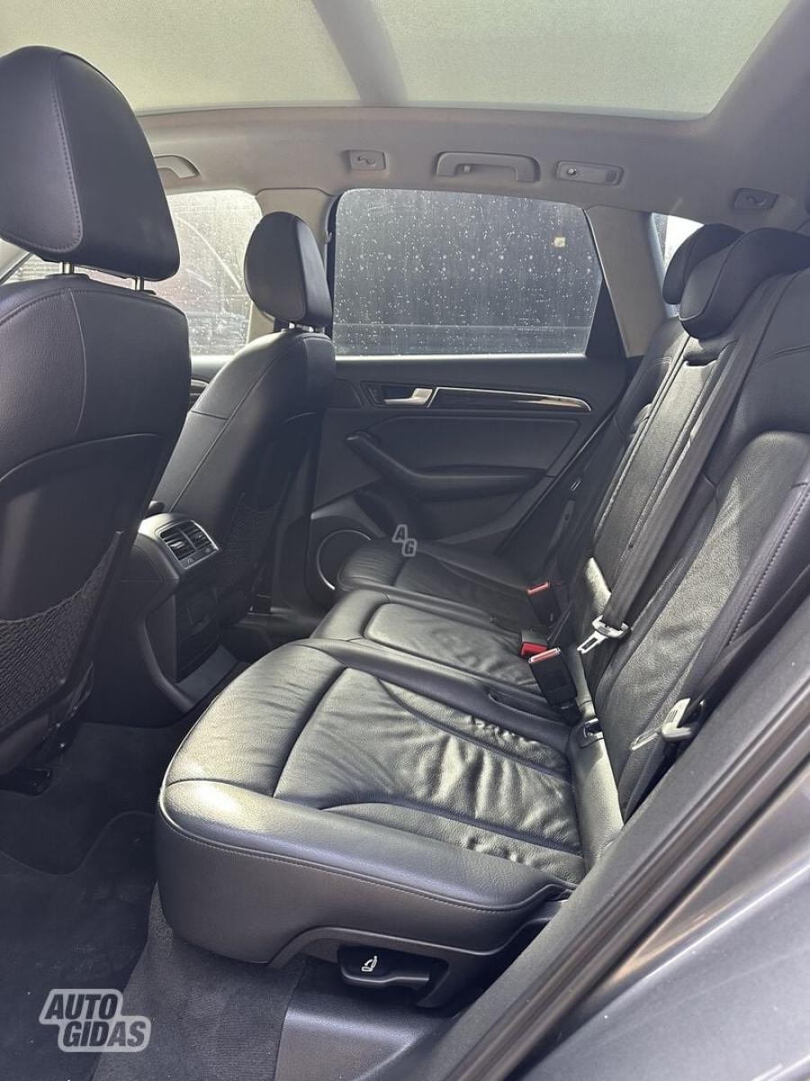 Grey Audi Q5 2014 in Vilnius, with an engine capacity of 2.00 L and mileage of 200 thousand km for 12100 €, photo 12 on AUTOMOTO.COM.LV