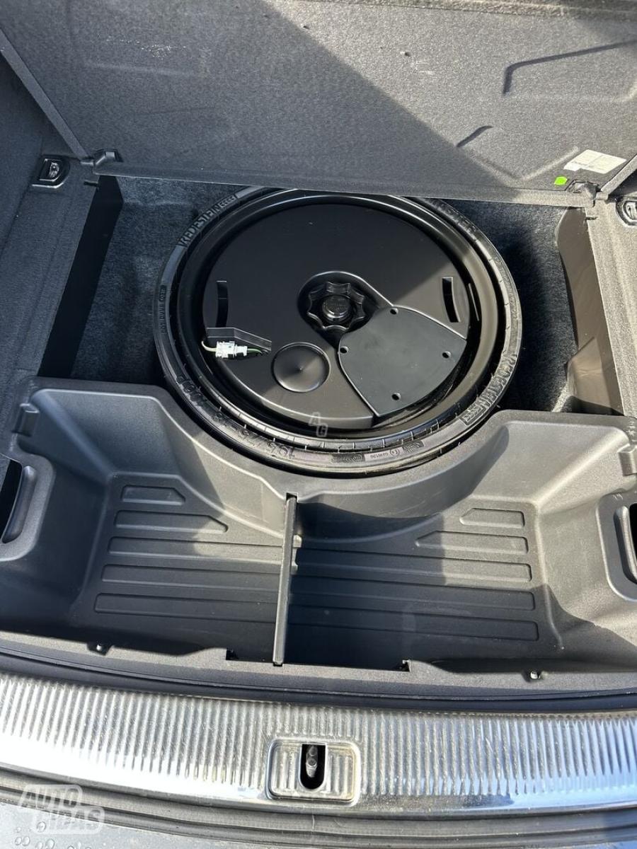Grey Audi Q5 2014 in Vilnius, with an engine capacity of 2.00 L and mileage of 200 thousand km for 12100 €, photo 19 on AUTOMOTO.COM.LV