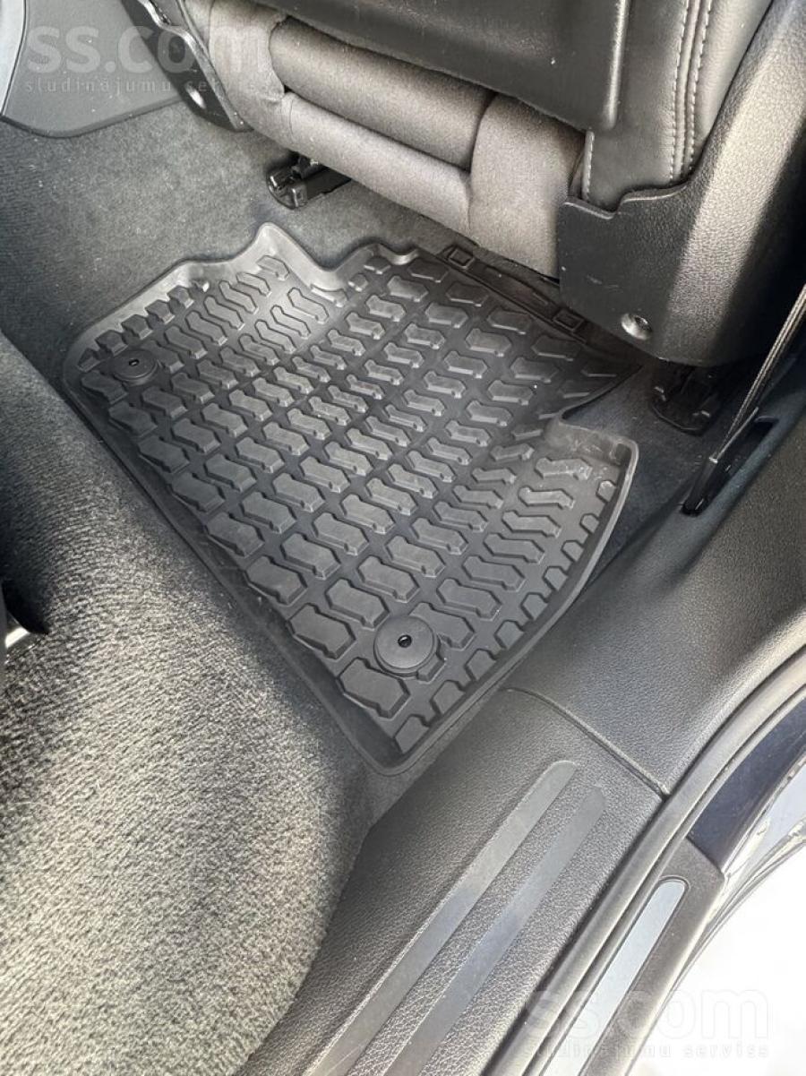 Grey Audi Q5 2014 in Daugavpils, with an engine capacity of 3.00 L and mileage of 116 thousand km for 18500 €, photo 18 on AUTOMOTO.COM.LV