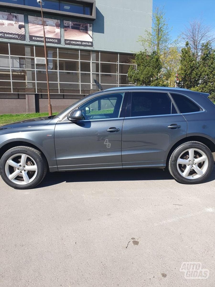 Pelēks Audi Q5 2014 Alīta, ar dzinēja tilpumu 2.00 L un nobraukumu 315 tūkst. km par 12500 €, foto 4 vietnē AUTOMOTO.COM.LV