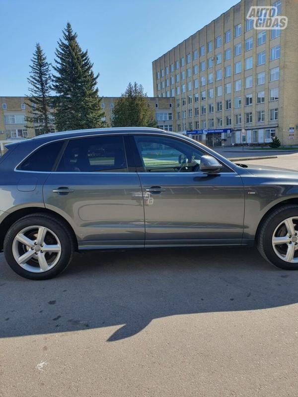 Pelēks Audi Q5 2014 Alīta, ar dzinēja tilpumu 2.00 L un nobraukumu 315 tūkst. km par 12500 €, foto 7 vietnē AUTOMOTO.COM.LV