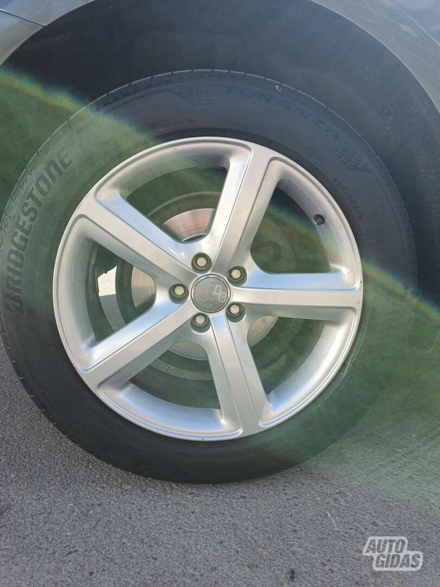 Pelēks Audi Q5 2014 Alīta, ar dzinēja tilpumu 2.00 L un nobraukumu 315 tūkst. km par 12500 €, foto 22 vietnē AUTOMOTO.COM.LV