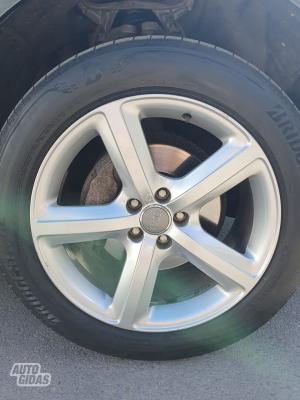 Pelēks Audi Q5 2014 Alīta, ar dzinēja tilpumu 2.00 L un nobraukumu 315 tūkst. km par 12500 €, foto 23 vietnē AUTOMOTO.COM.LV