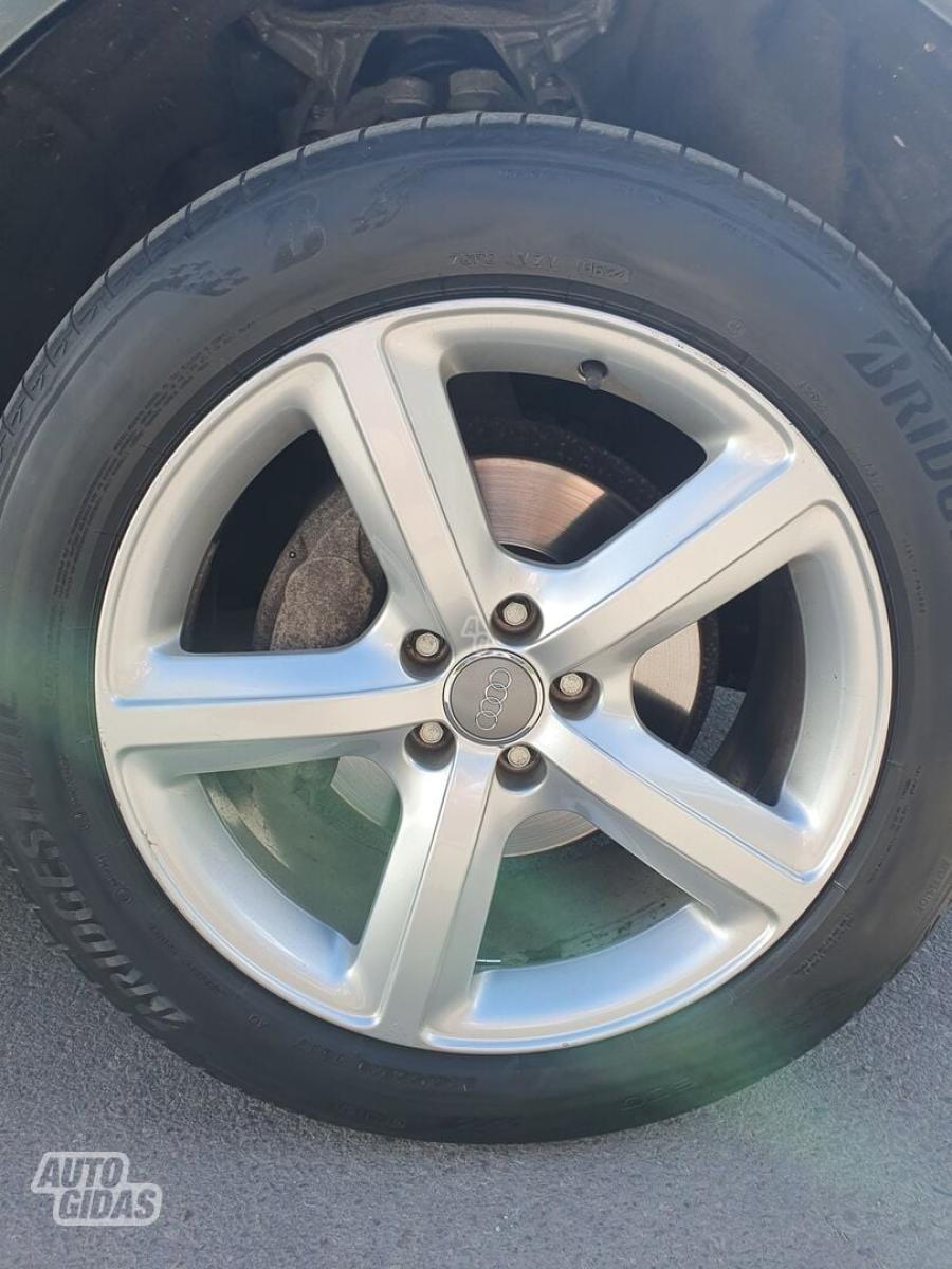 Pelēks Audi Q5 2014 Alīta, ar dzinēja tilpumu 2.00 L un nobraukumu 315 tūkst. km par 12500 €, foto 23 vietnē AUTOMOTO.COM.LV