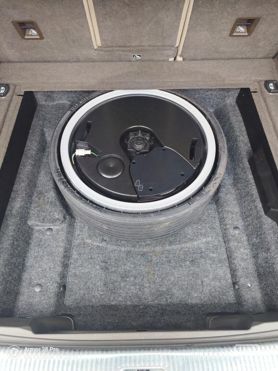 Grey Audi Q5 2014 in Klaipeda, with an engine capacity of 3.00 L and mileage of 214 thousand km for 10800 €, photo 32 on AUTOMOTO.COM.LV