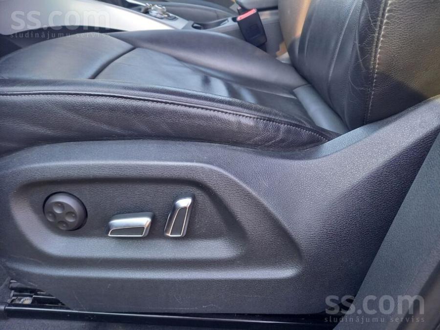 Grey Audi Q5 2014 in Jelgava, with an engine capacity of 2.00 L and mileage of 189 thousand km for 14500 €, photo 12 on AUTOMOTO.COM.LV