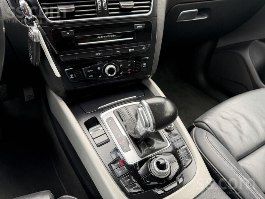 Pelēks Audi Q5 2014 Rēzekne, ar dzinēja tilpumu 3.00 L un nobraukumu 202 tūkst. km par 12490 €, foto 12 vietnē AUTOMOTO.COM.LV