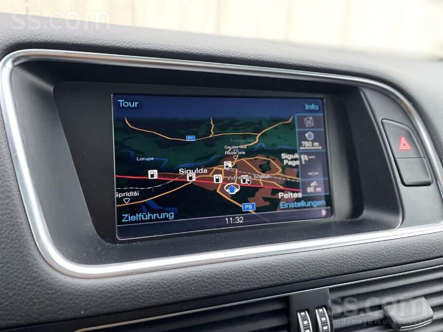 Pelēks Audi Q5 2014 Rīga, ar dzinēja tilpumu 3.00 L un nobraukumu 197 tūkst. km par 14990 €, foto 31 vietnē AUTOMOTO.COM.LV